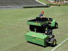 ZETECH Brno | Užitkové vozidlo John Deere Gator TX Turf